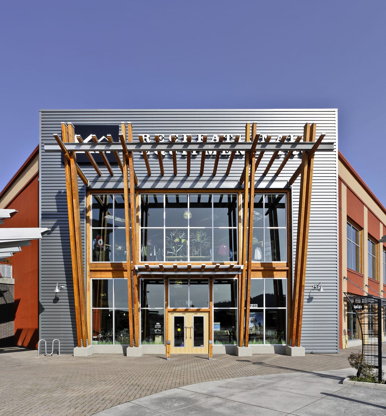 Specialty retail Archives | MG2
