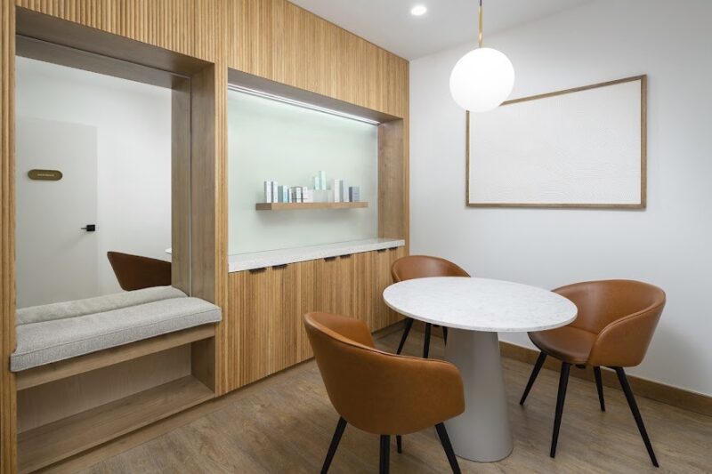 Ever/Body | Beauty & Wellness Retail Design