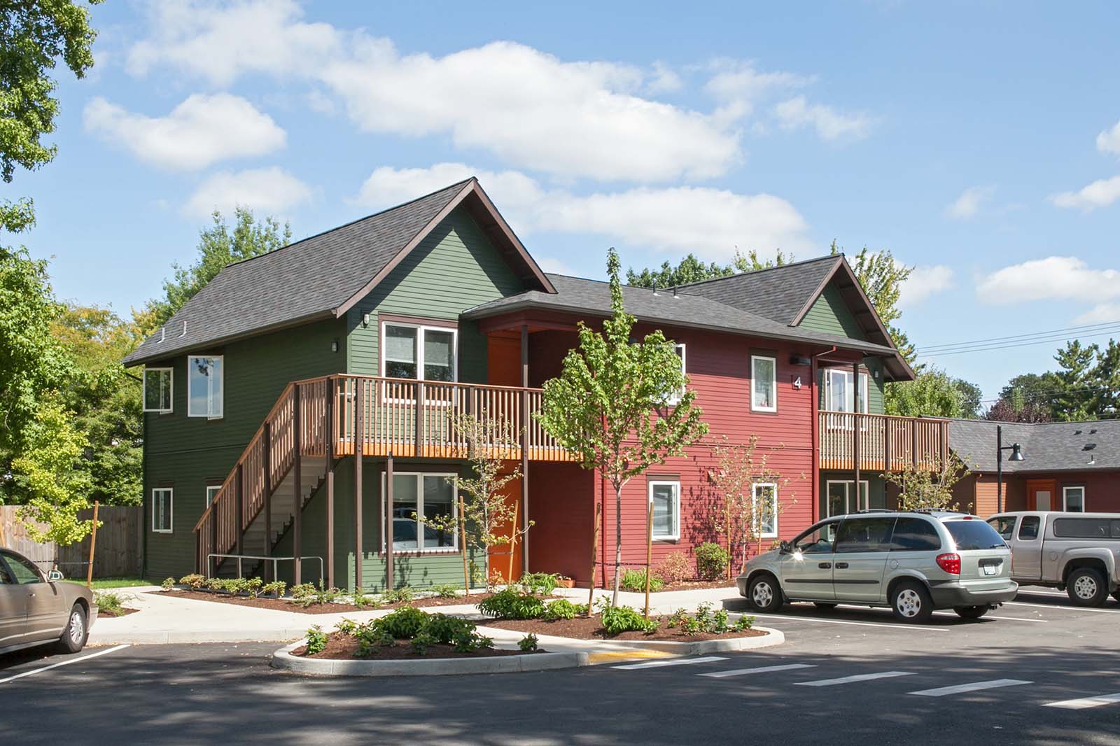 Deskin Commons - MG2