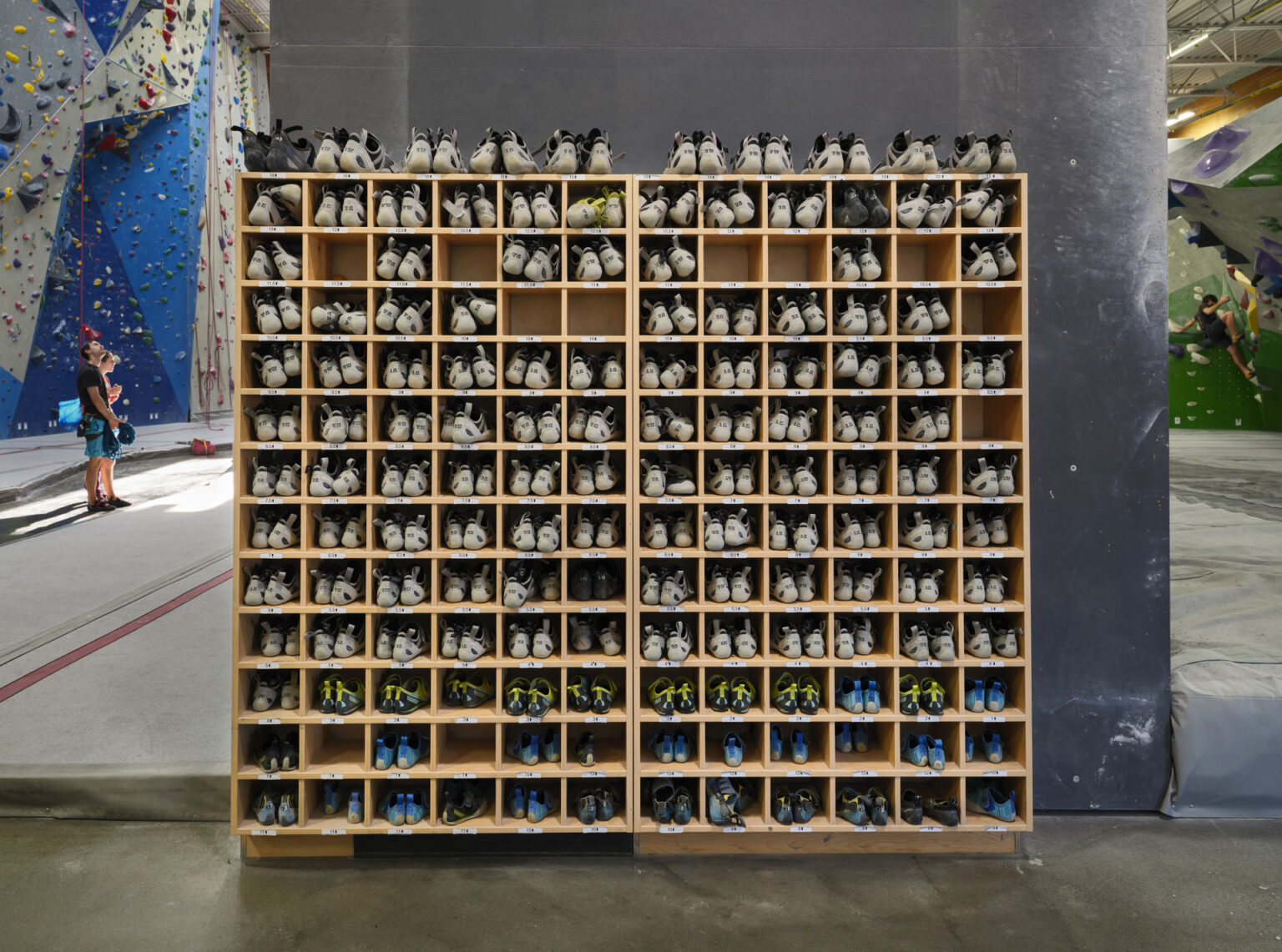 Edgeworks Climbing & Fitness at Crossroads - MG2