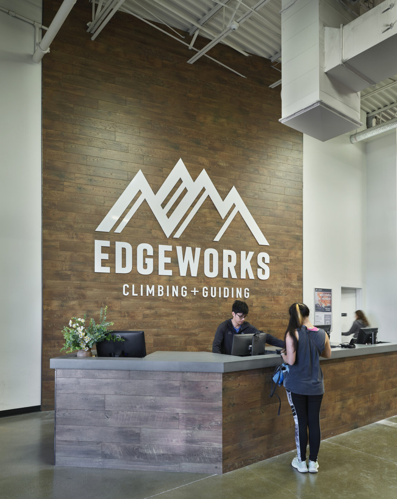 Edgeworks Climbing & Fitness at Crossroads - MG2